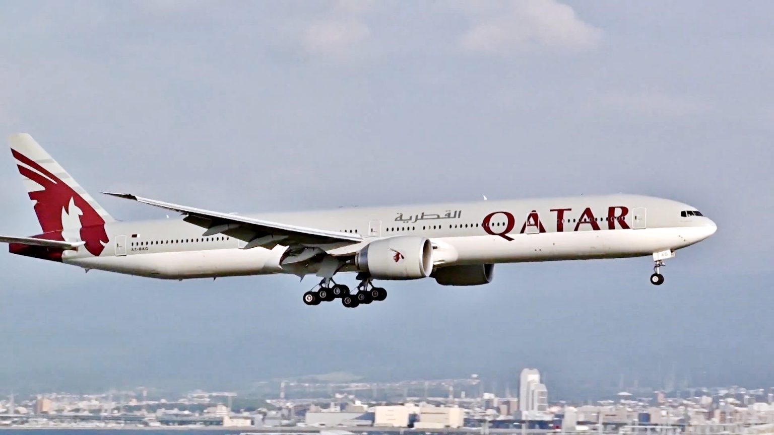 High-speed Super Wi-Fi broadband at Qatar Airways A350