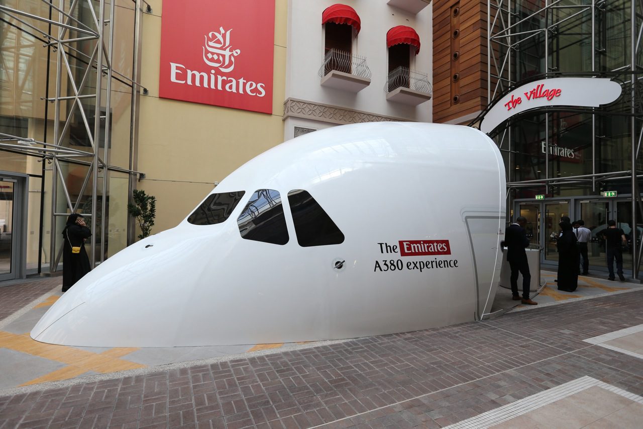 Anyone can fly Emirates Airbus A380 in the state-of-the art flight ...