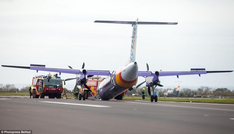 Plane lands without nose gear, pilot saves over 50 lives