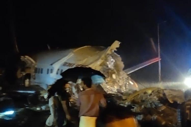 Air India Express VT-AXH flight number IX-1344 aircraft crashed at ...