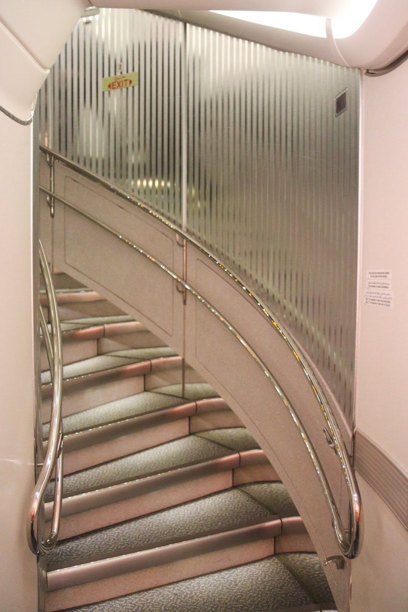 Amazing Emirates first class and business class, full review with cost.