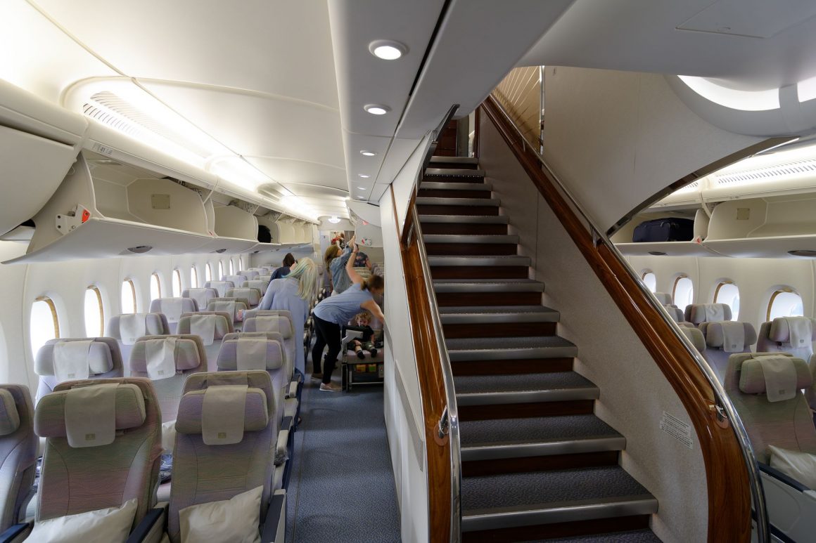 Amazing Emirates first class and business class, full review with cost.