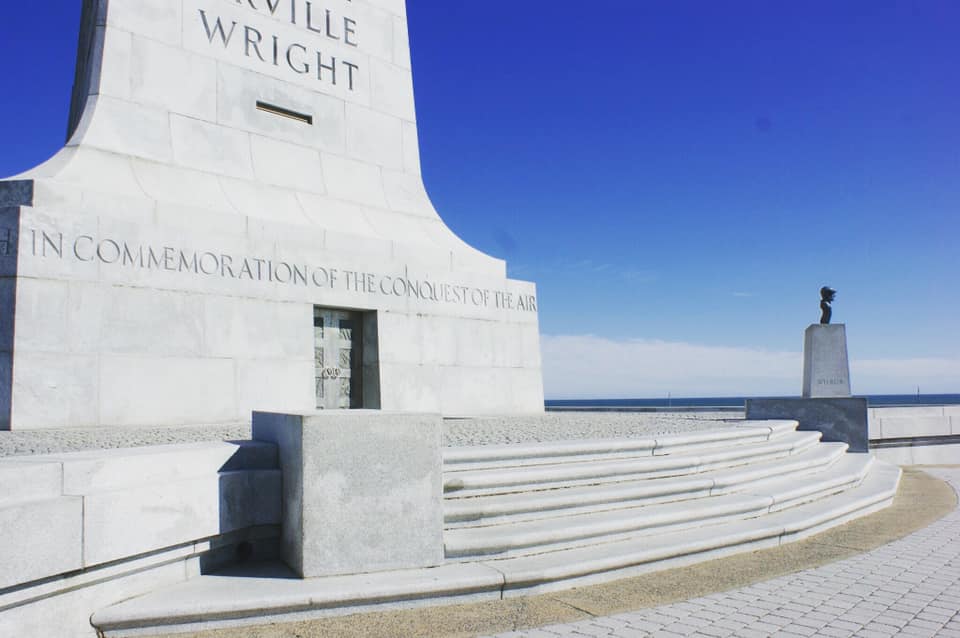 Wright Brothers National Memorial: memory to aviation's forefather