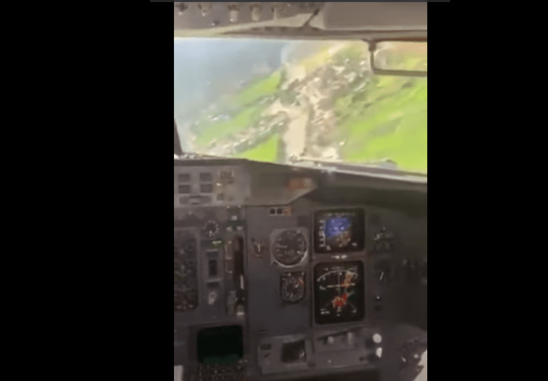Heavy landing by Boeing 737-300 PK-YGW at Paro Airport(Video)