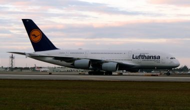 Etihad Airways lands at Vienna Airport for the first time