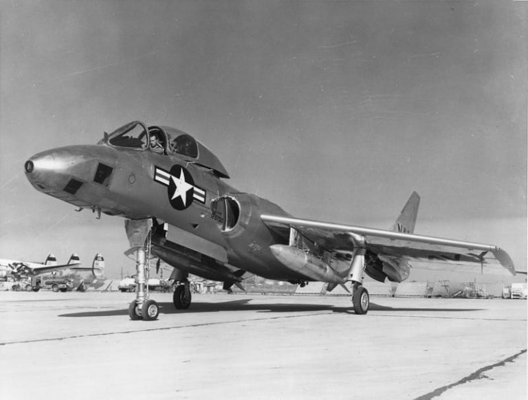 F7U Cutlass- US Navy's futuristic and disputed jet fighter