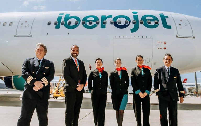 In-flight medical emergencies: the role of cabin crew